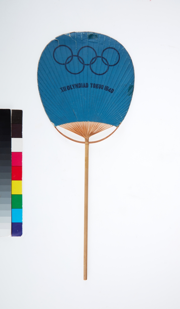 Olympic Museum-Tokyo 1940, fan with the Olympic rings