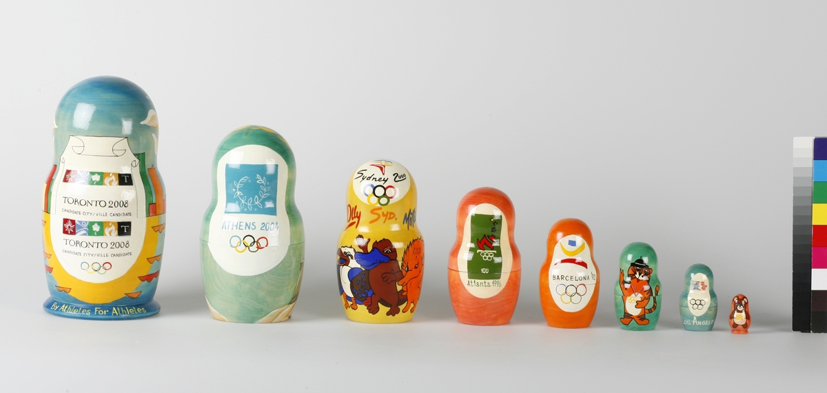Olympic Museum-Toronto 2008, nest dolls of the candidate city.